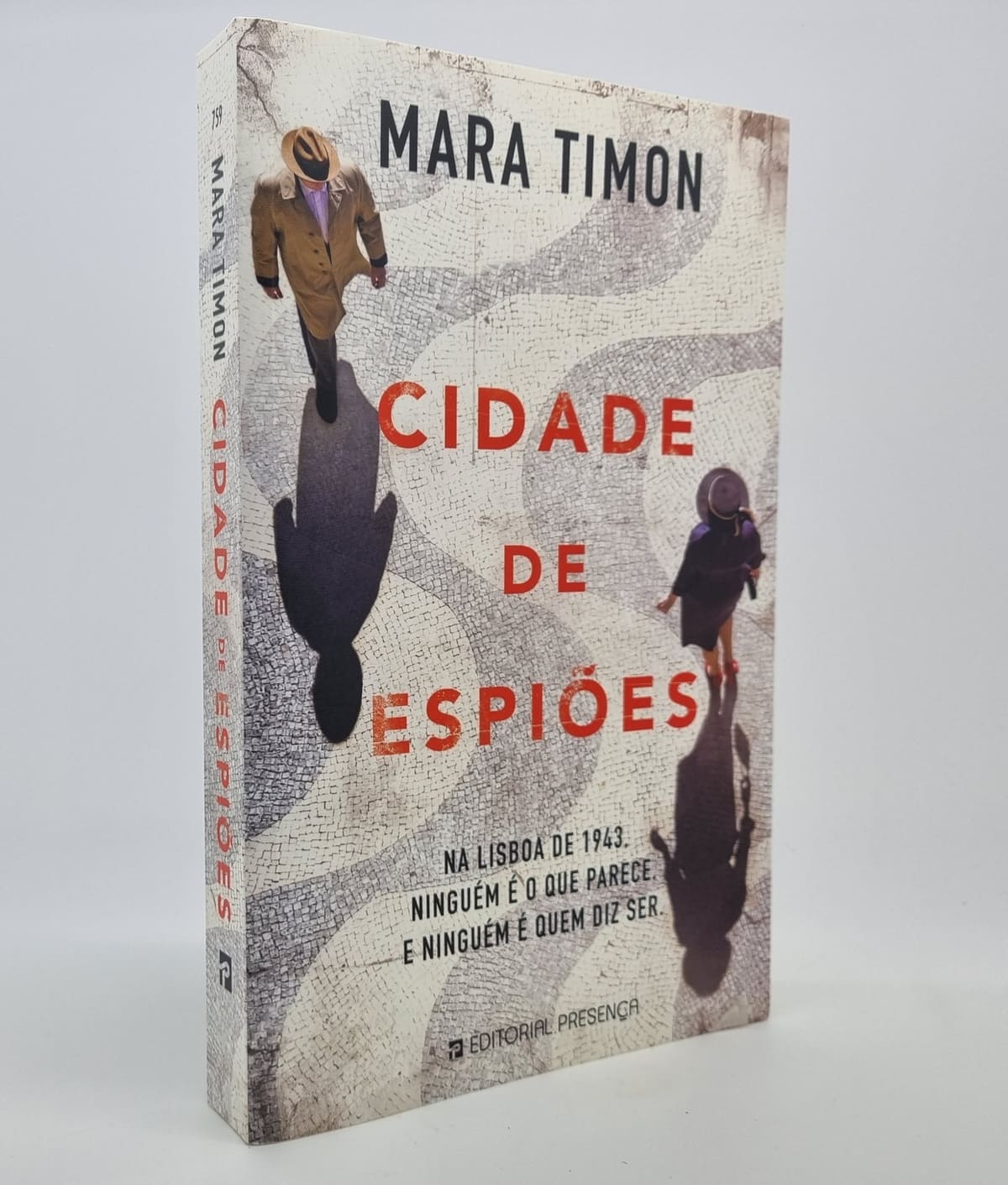 Cidade de Espiões - Mara Timon | Livro